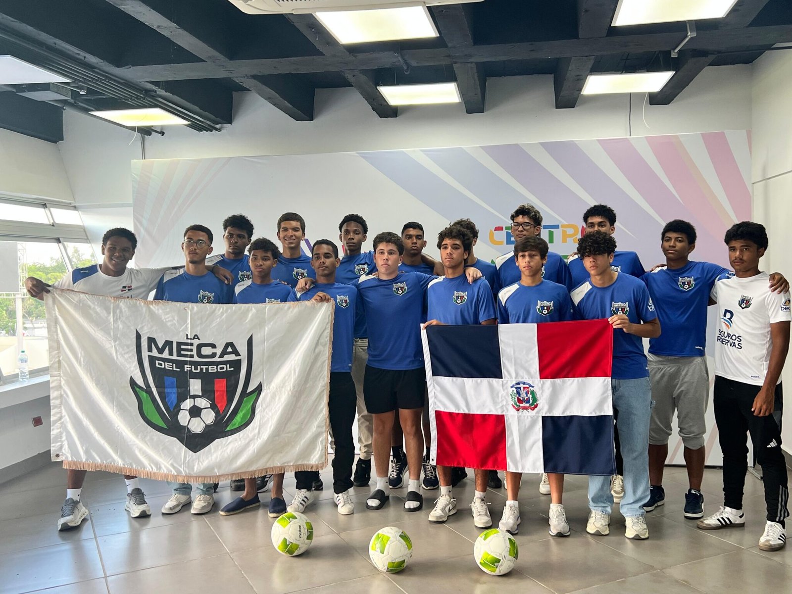 La Meca del Fútbol Anuncia Gira Internacional a Costa Rica 2025 ...